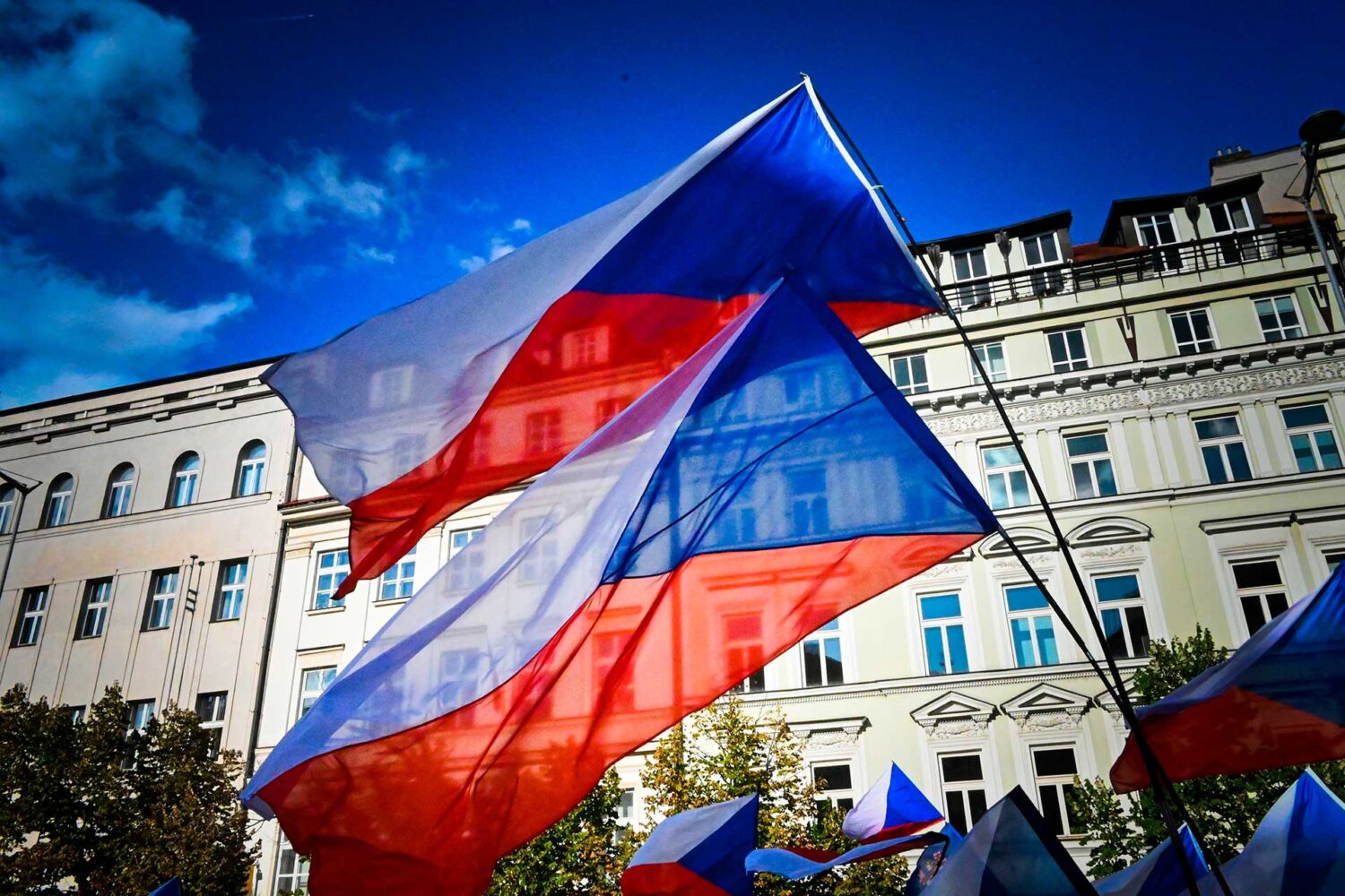 Residence Permit in the Czech Republic: How to Apply and Benefits